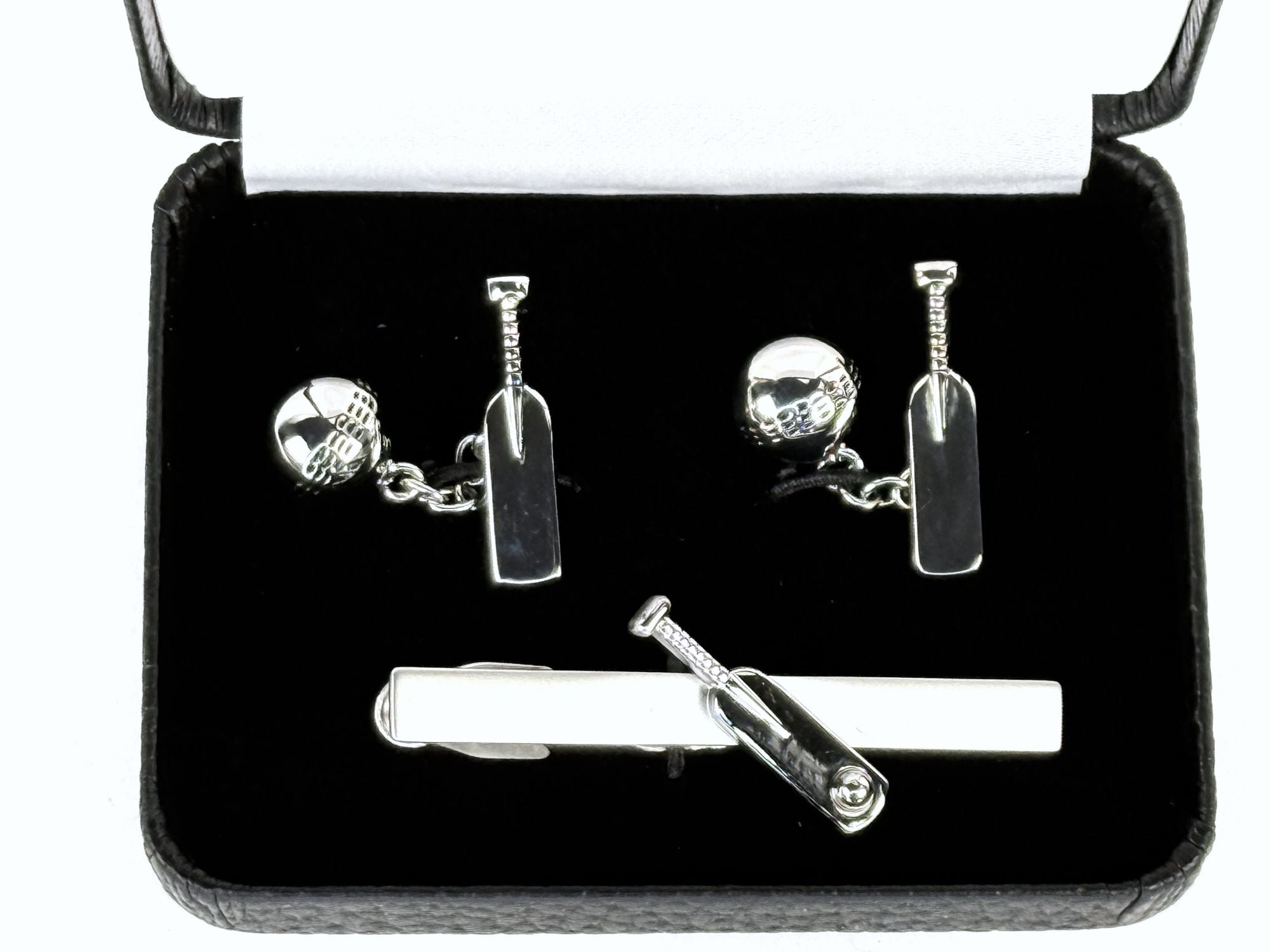 Cricket Chain-Link Cufflinks and Tie Clip Gift Set | Sport Cufflinks